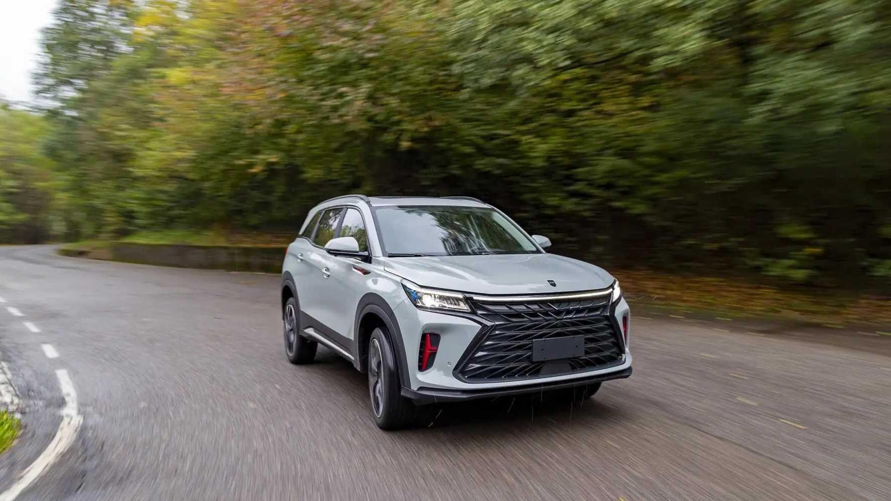 Cirelli Cirelli 4 1.5 phev 183cv cvt: prezzo e scheda tecnica - Automoto.it