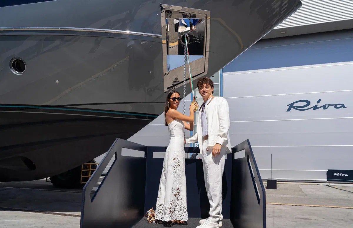 Leclerc, il nuovo yacht Riva 102’ Corsaro Super: foto, prezzo e dati ...
