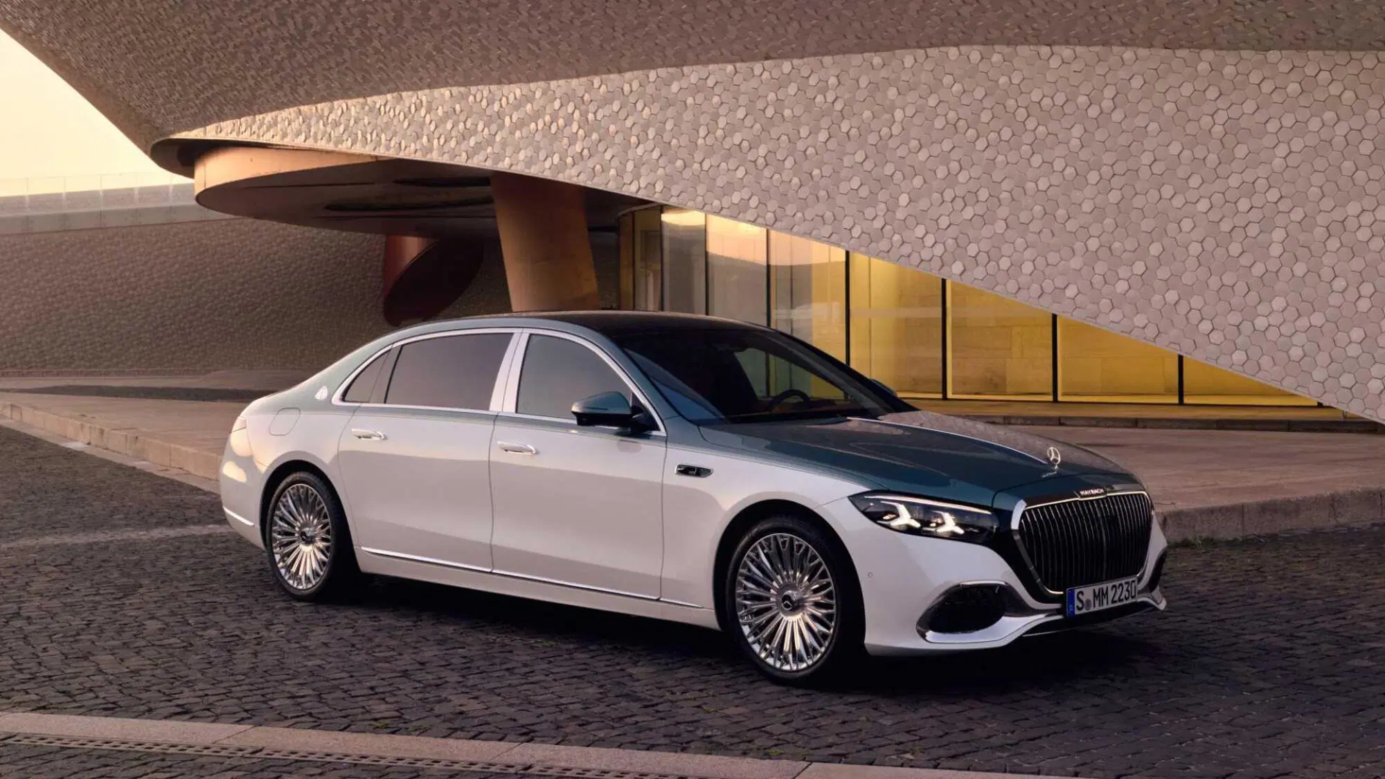 Mercedes-Benz Classe S Maybach 580 e phev Premium auto: prezzo e scheda ...