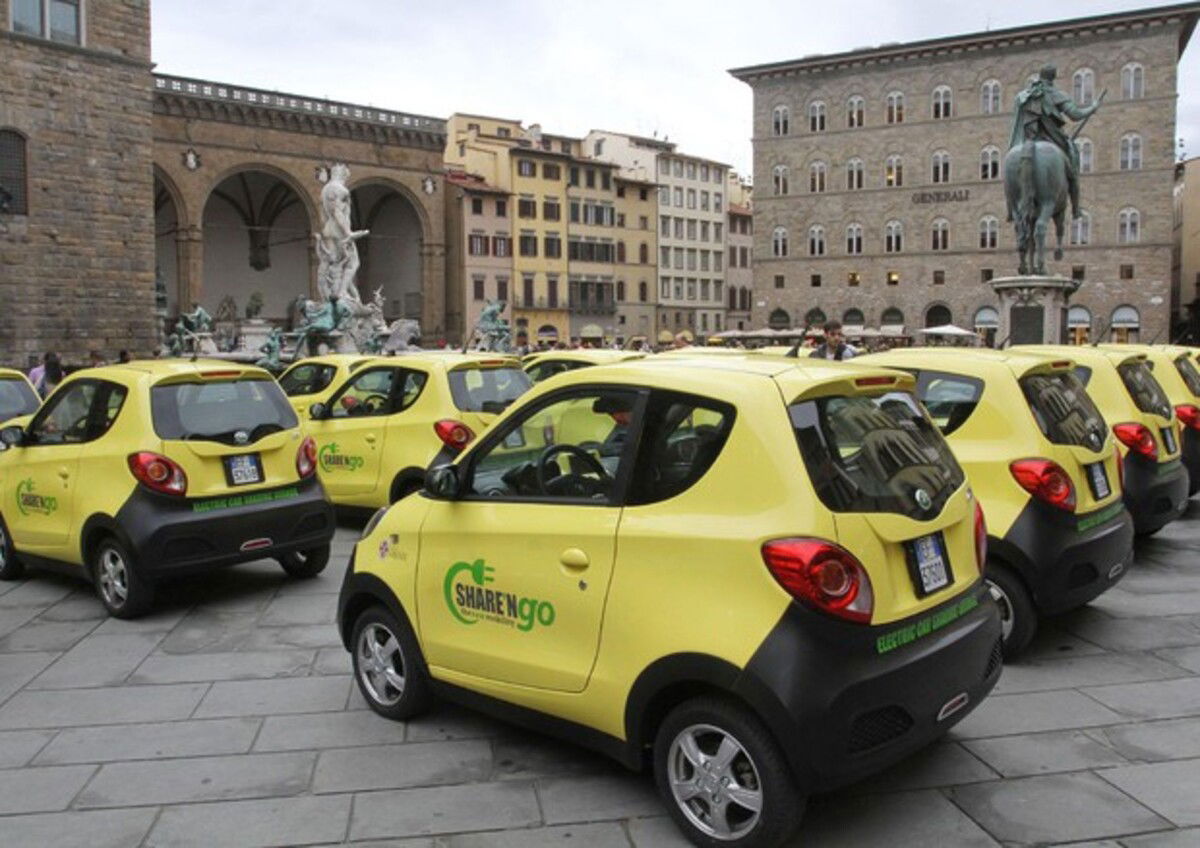 Share'ngo: a Roma da ottobre 400 auto elettriche - News - Automoto.it