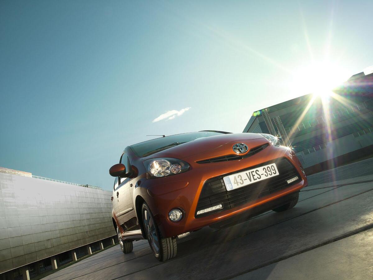 Toyota Aygo Fire ed Ice: edizioni speciali per l'Inghilterra - News ...