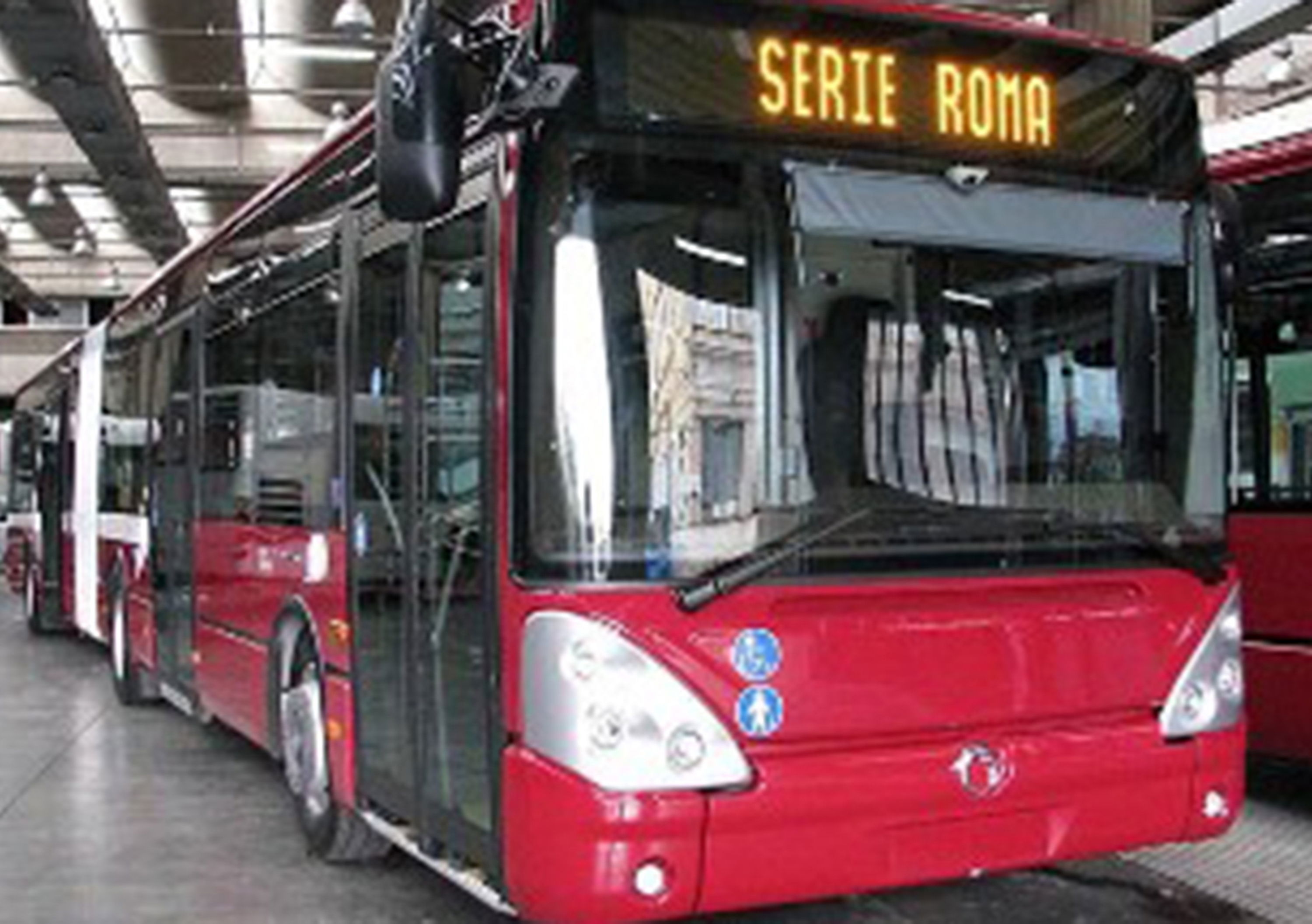 Roma: dal 5 luglio 15 nuovi bus tra centro e periferia - News - Automoto.it