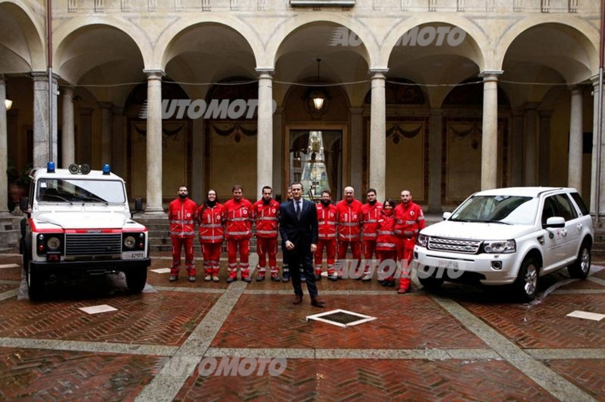 Land Rover: altri cinque anni a fianco della Croce Rossa - News ...