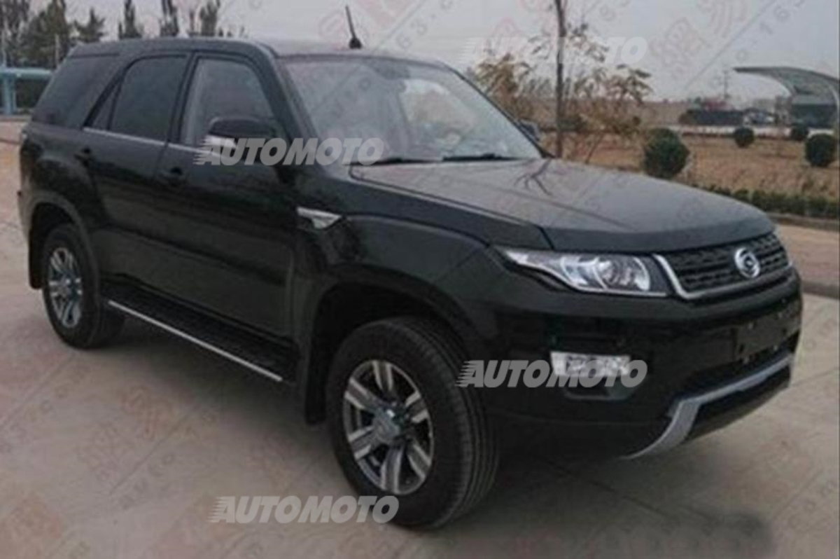 Gonow GX6: l'ennesima copia (brutta) della Range Rover - News - Automoto.it